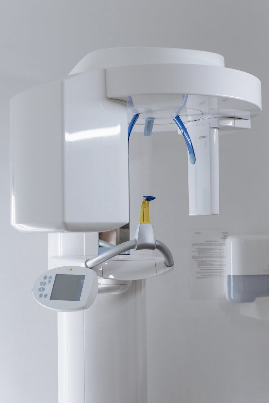 Dental Implants – Dr James Chesterman